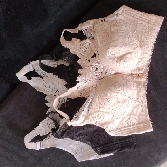 Luna's Wish | Intimates & Sleepwear | Lunas Wish Front Closure Pushup ...